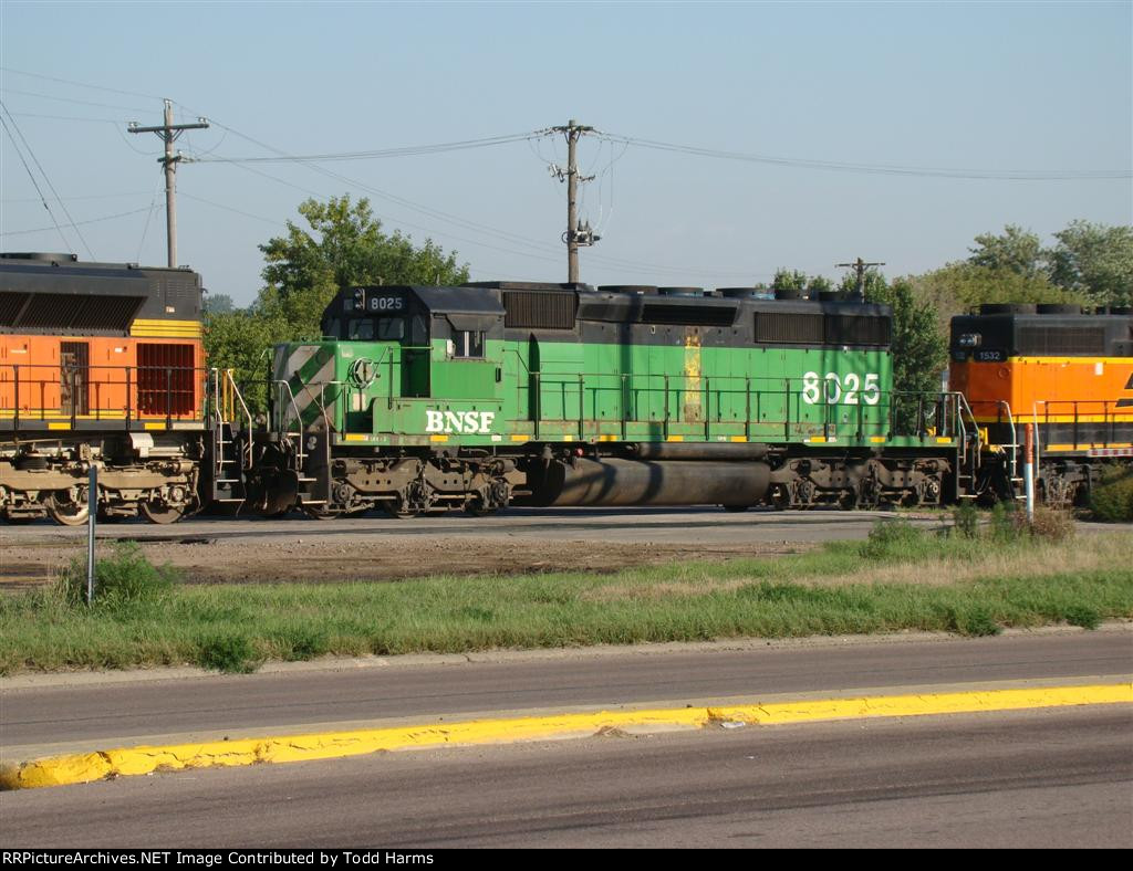 BNSF 8025